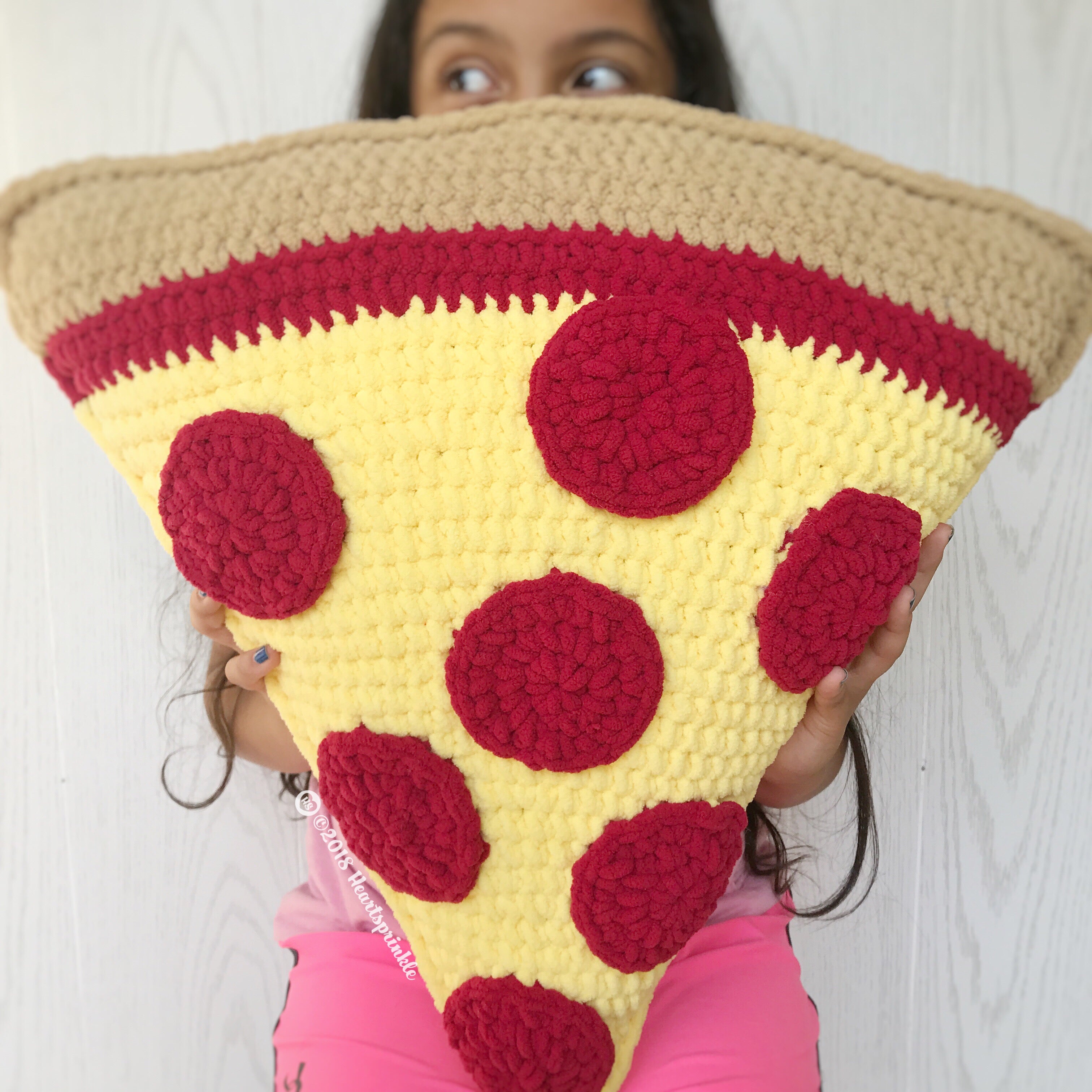 Pizza Pillow Pattern – Heartsprinkle